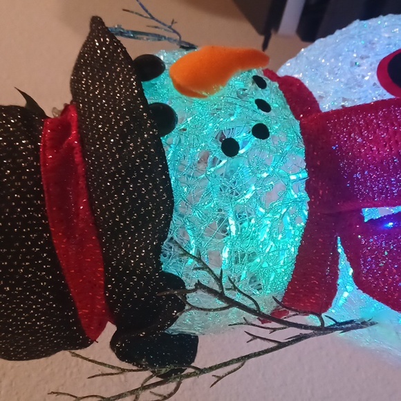 Holiday | Magic Power 212 Lighted Led Icicle Snowman Changes Colors 18 ...